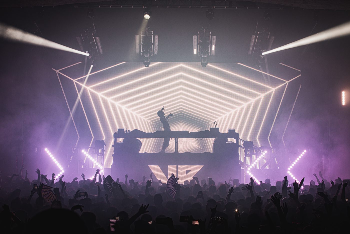 Virtual Riot verkauft Hollywood Palladium in LA aus - MGNFY